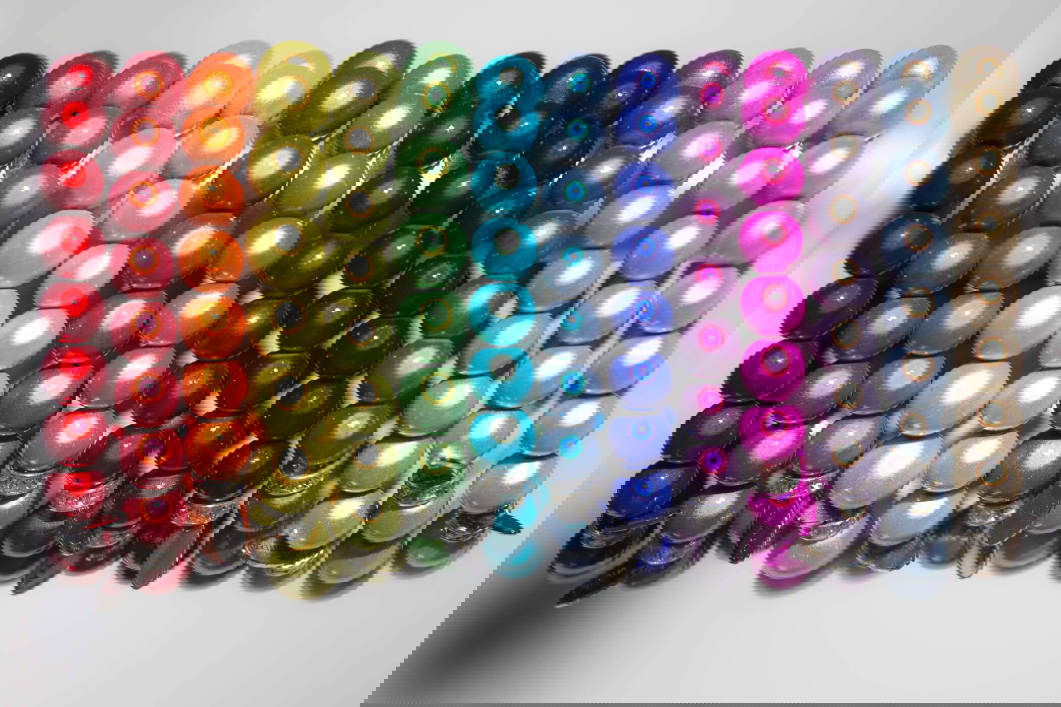 Glowbeads - Unique, funky, reflective glowing Jewellery